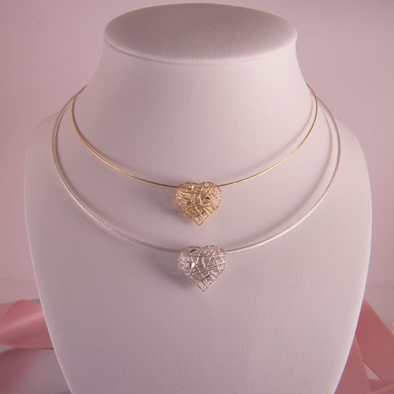 Halsschmuck und Schmuckgeschenke im Plein's Onlineshop