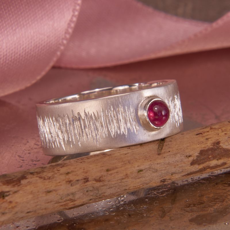 Silberring mit Rubin und rote Edelsteine jetzt entdecken – Plein’s ...