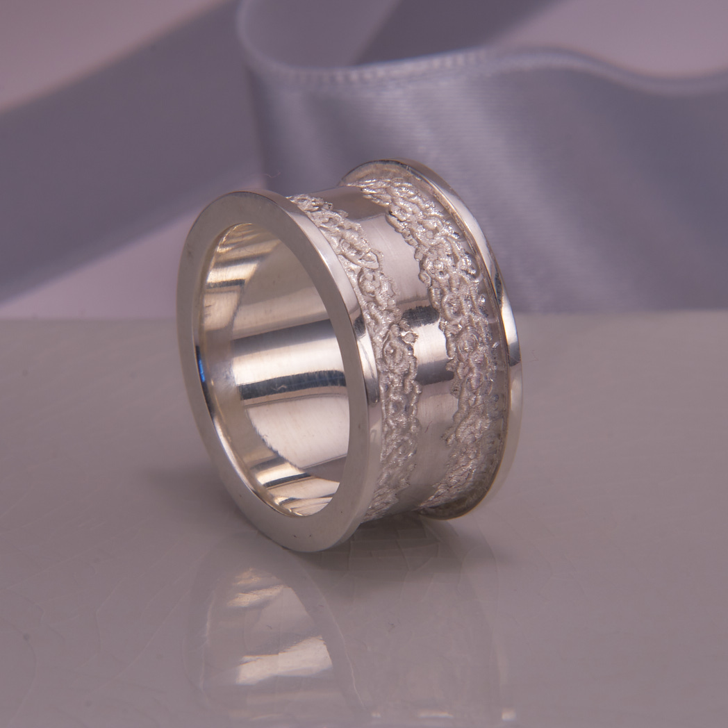 Breite Silber Ringe für Damen und Herren